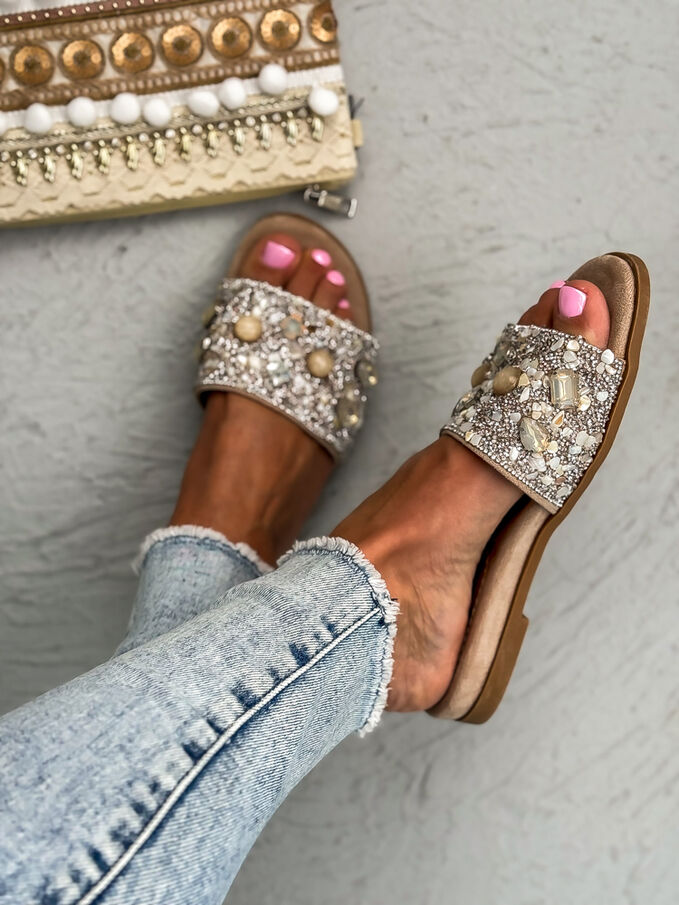 Dámske šľapky zdobené kamienkami BILLIE | Starstyle.cz