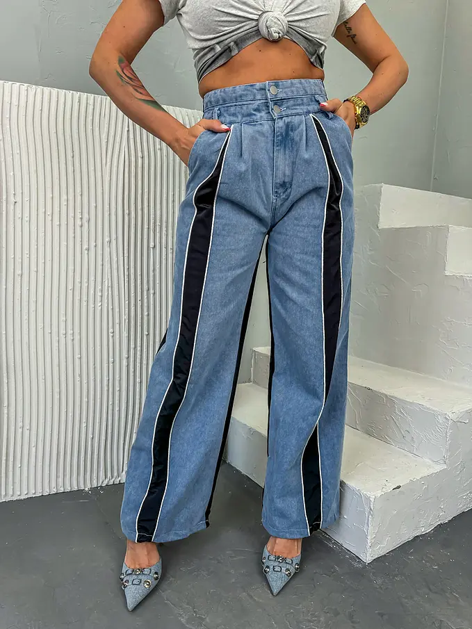 Extravagantné kombinované dámske rifle | Starstyle.cz